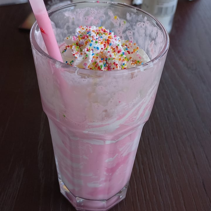 Asher's Corner Cafe @ Ashers Farm Sanctuary South Africa Strawberry ...