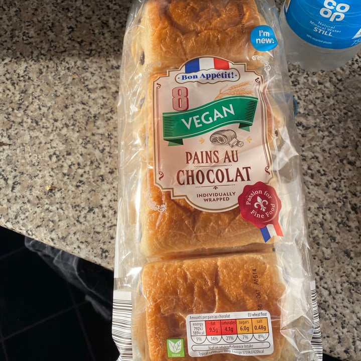 ALDI Vegan Pains Au Chocolat Review | abillion