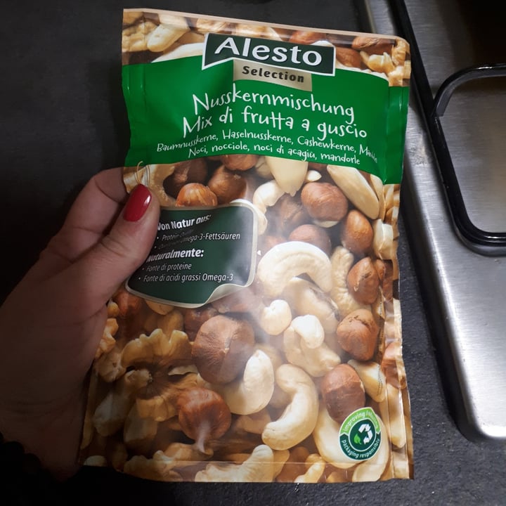 Alesto Fruit & Nut Mix Classic Review | abillion