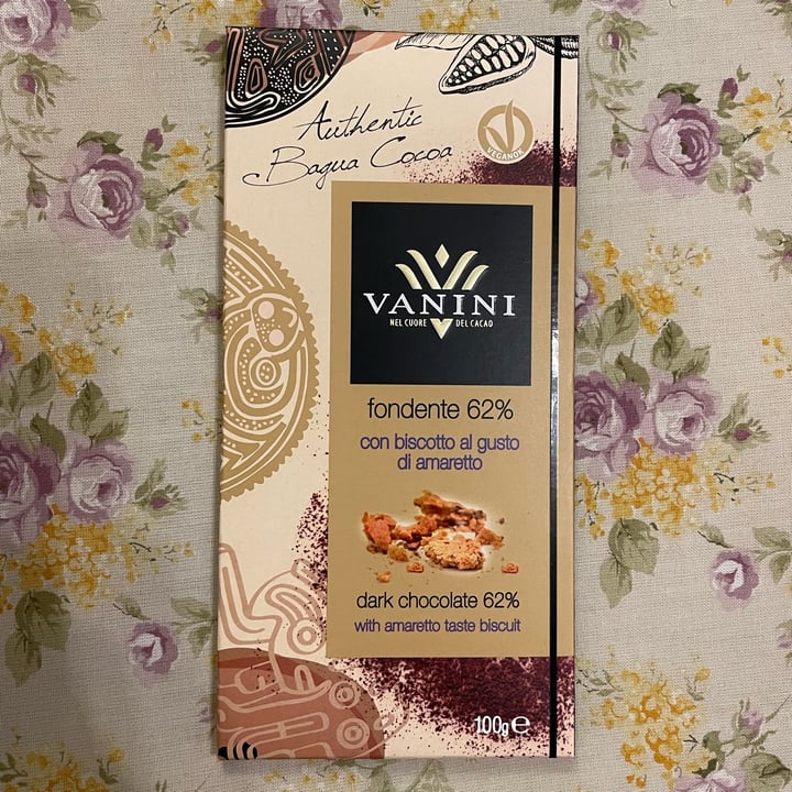 Vanini Cioccolato fondente 62% con biscotto al gusto di amaretto Review ...