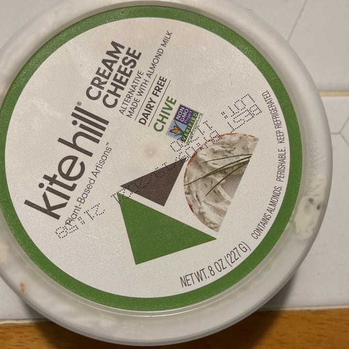 Kite Hill Cream Cheese Alternative Chive Review | abillion