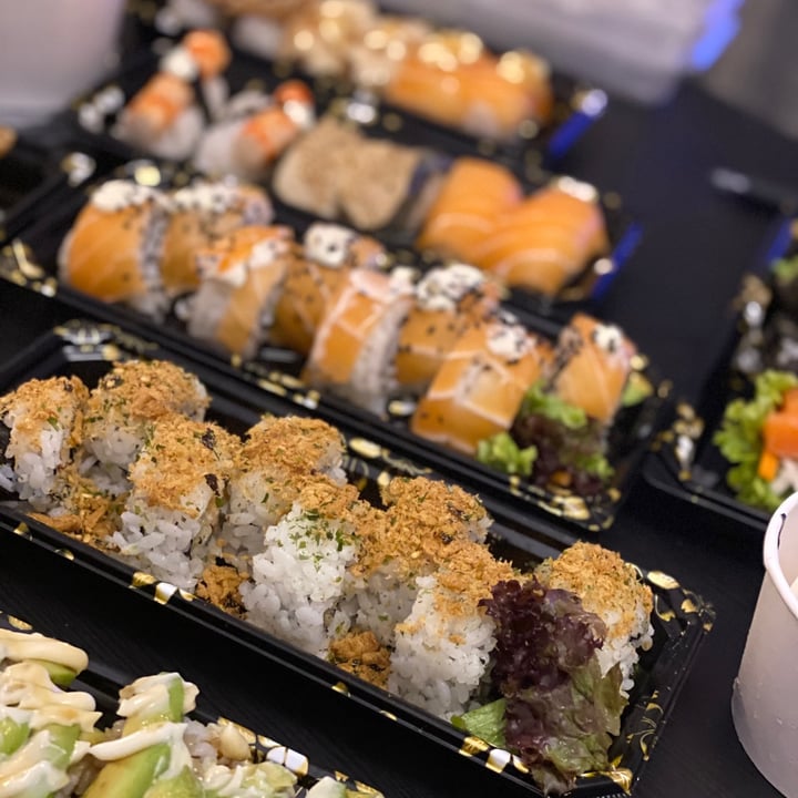Saute Sushi Paya Lebar, Singapore Tempura enoki Review | abillion