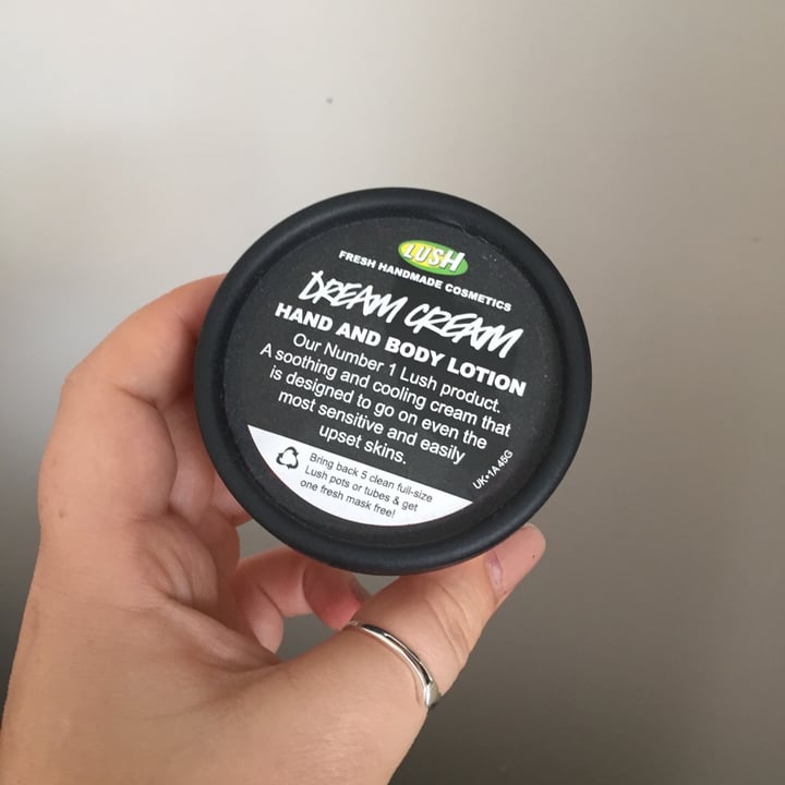 LUSH Fresh Handmade Cosmetics Dream Cream Review | abillion