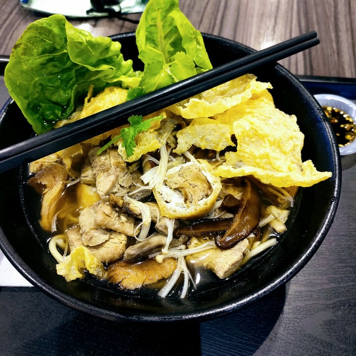 Vegelicious Jr. Mid Valley City, Kuala Lumpur, Malaysia 素骨茶面 Chikuteh ...
