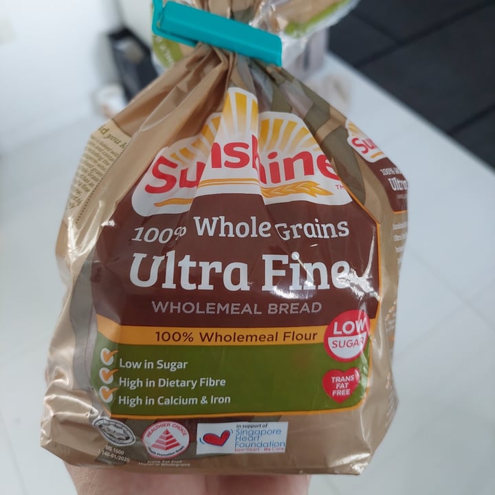 Sunshine Bakeries 100% Whole Grains Ultra Fine Wholemeal Bread Review ...