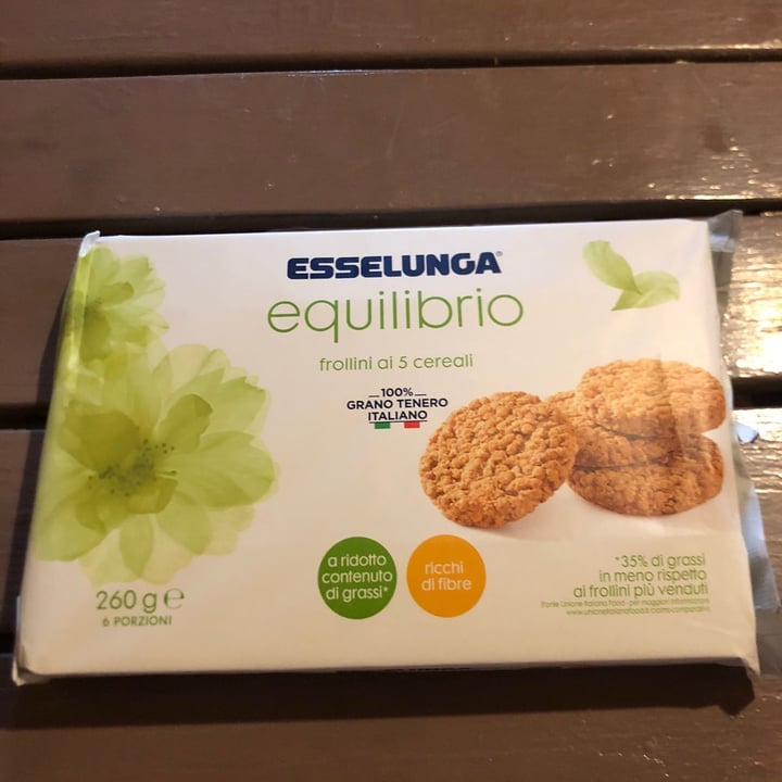 Esselunga Frollini ai 5 cereali a ridotto contentuo di grassi Review ...