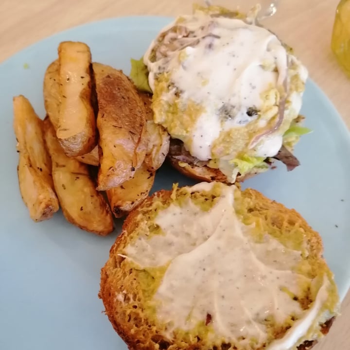 Lexi's Healthy Eatery Cape Town, South Africa Warrior Burger Review ...