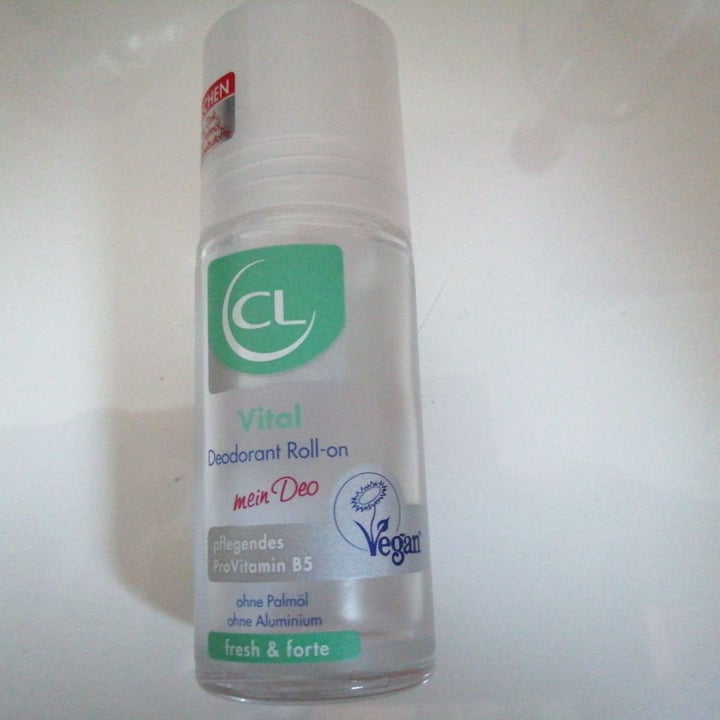 CL Cosmetic Deodorant Roll-On Review | abillion