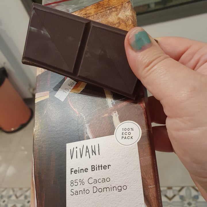 Vivani Feine Bitter 85% Cacao Santo Domingo Review | abillion