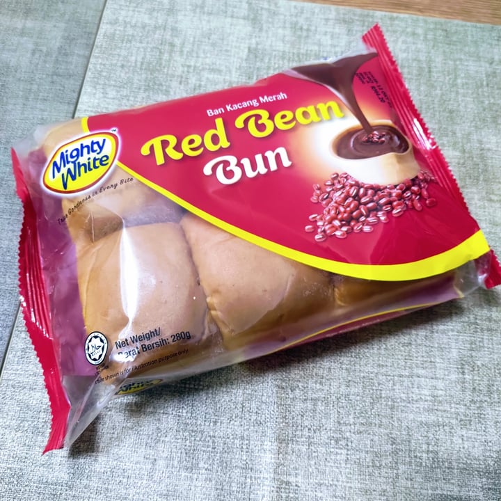 Mighty White Red Bean Bun Review | abillion