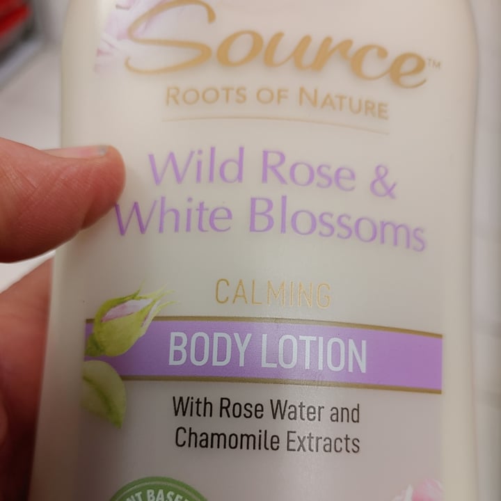 Source Wild rose and white blossom body lotion Review | abillion