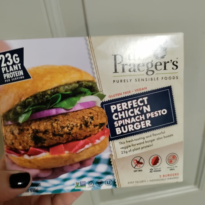 Dr. Praeger's Perfect Chick'n spinach pesto burger Review | abillion