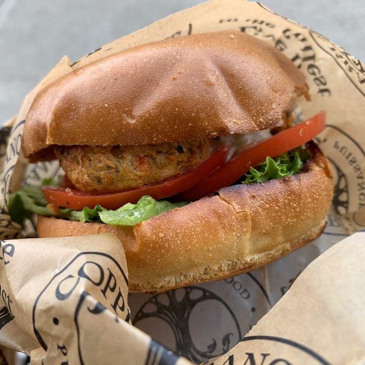 Copper Branch Bowmanville, Canada Crab cake burger Review | abillion