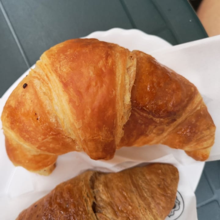 BAR DELLA PIAZZETTA Brandizzo, Italy Cornetto Marmellata Di Albicocca ...