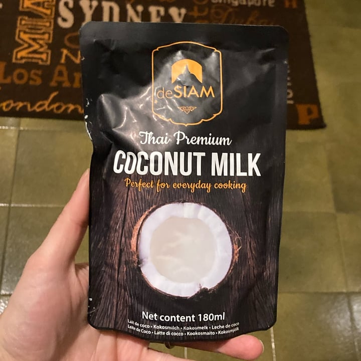 de Siam Coconut Milk Review | abillion