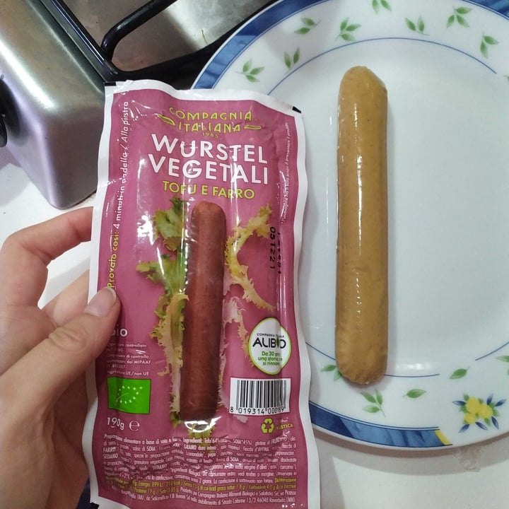 Compagnia Italiana Wurstel Tofu e Farro Review | abillion