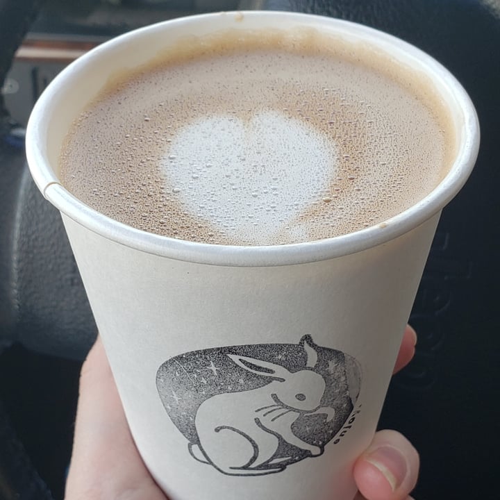 White Rabbit Coffee Co. Nanaimo, Canada Mocha Latte Review | abillion