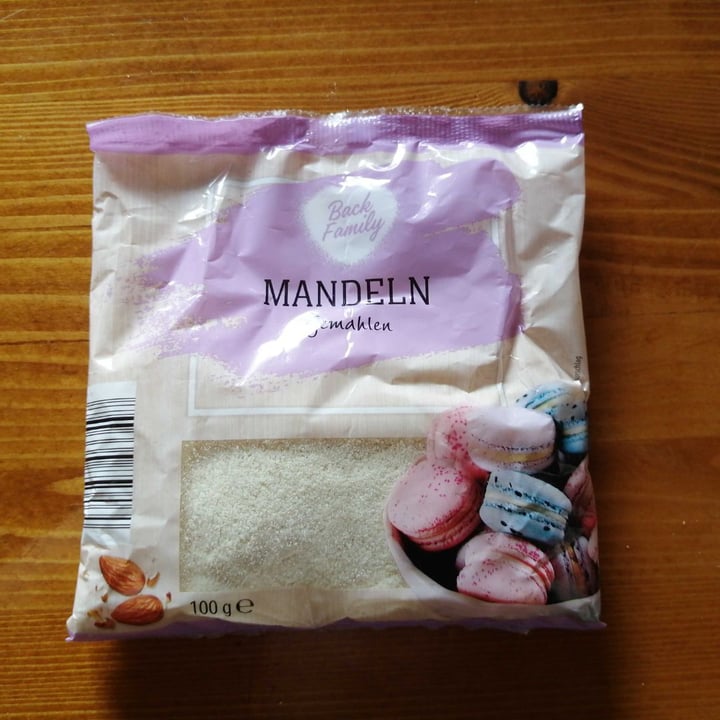 Back Family Mandeln (Almonds) Review | abillion