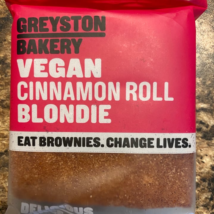 Greyston Bakery Vegan Cinnamon Roll Blondie Review | abillion