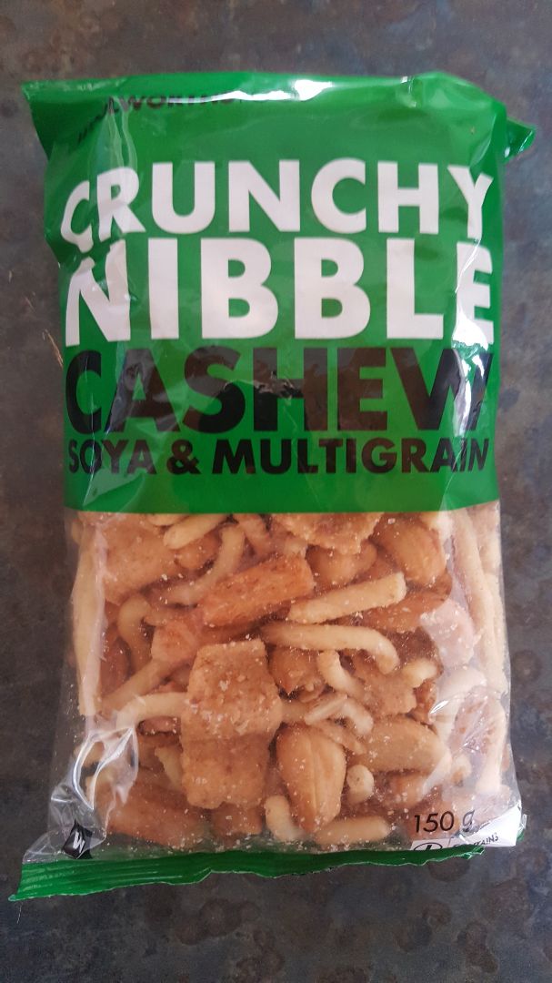 Woolworths Food Crunchy Nibble Cashew Soya & Multigrain Review | abillion