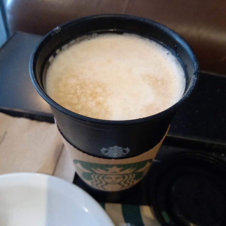 Starbucks Skinny Vainilla Latte con Leche de Almendras Review | abillion
