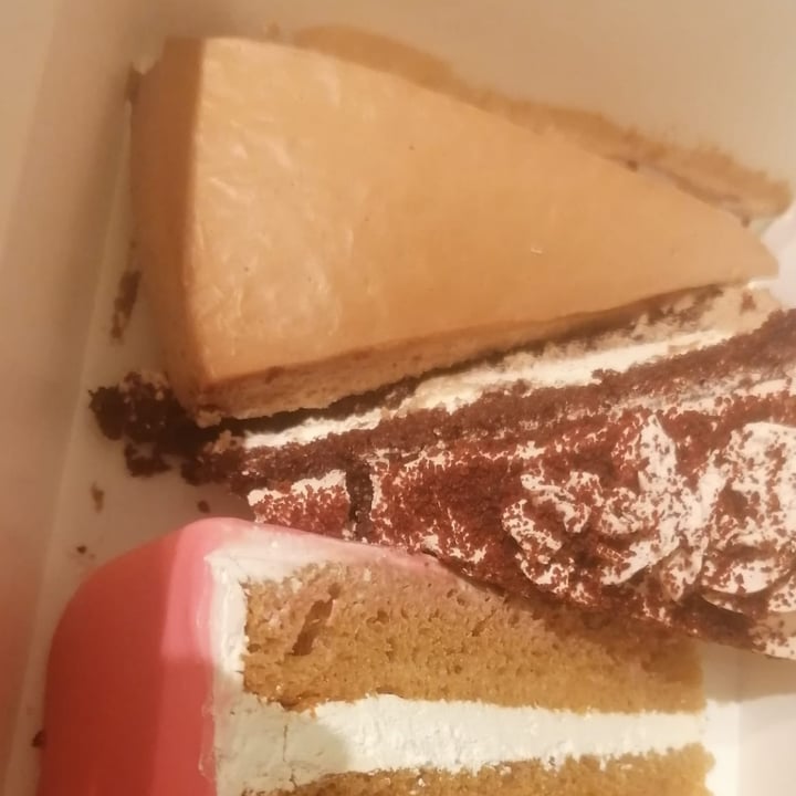 Freedom Cakes Madrid, Spain tarta de avellana Review | abillion