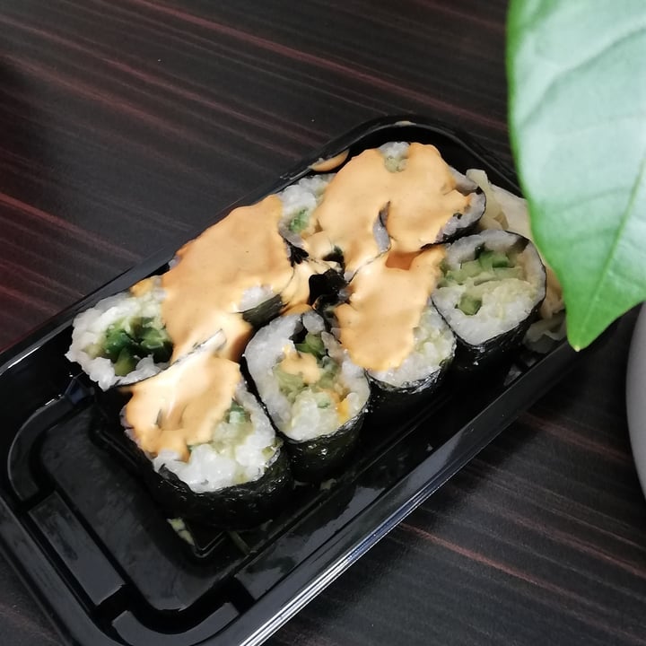 EatHappy Spicy Maki Edamame Vegan Review | abillion