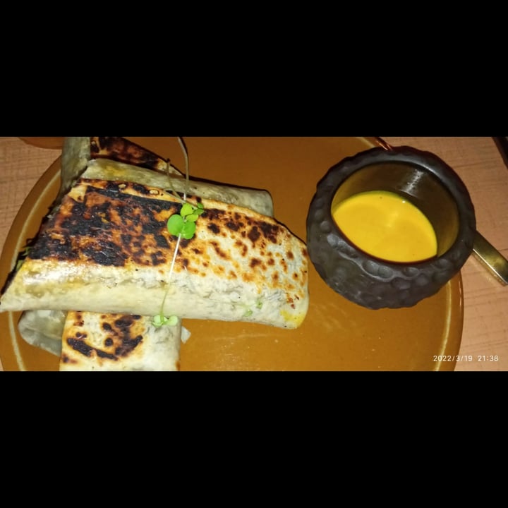 Oleada Plant Based Palermo Hollywood, CHZ, Argentina California Burrito ...