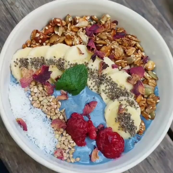 Seed Cafe Cinnamon Gardens, Colombo, Sri Lanka Blue Spirulina Smoothie ...