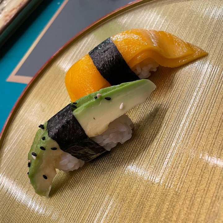 Ristorante Giapponese Tenmaya Izakaya Roma, Italy Nigiri vegan Review ...