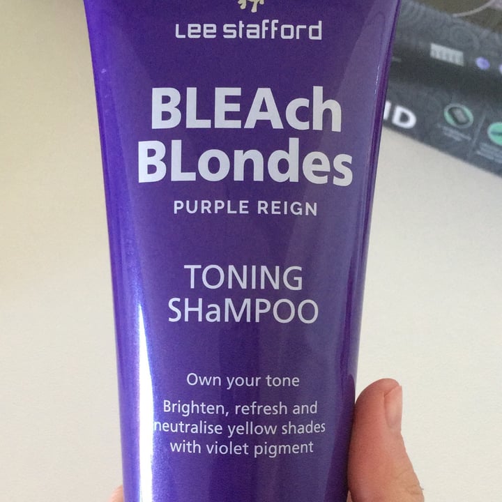 Lee Stafford Purple Reign Toning Shampoo Review | abillion