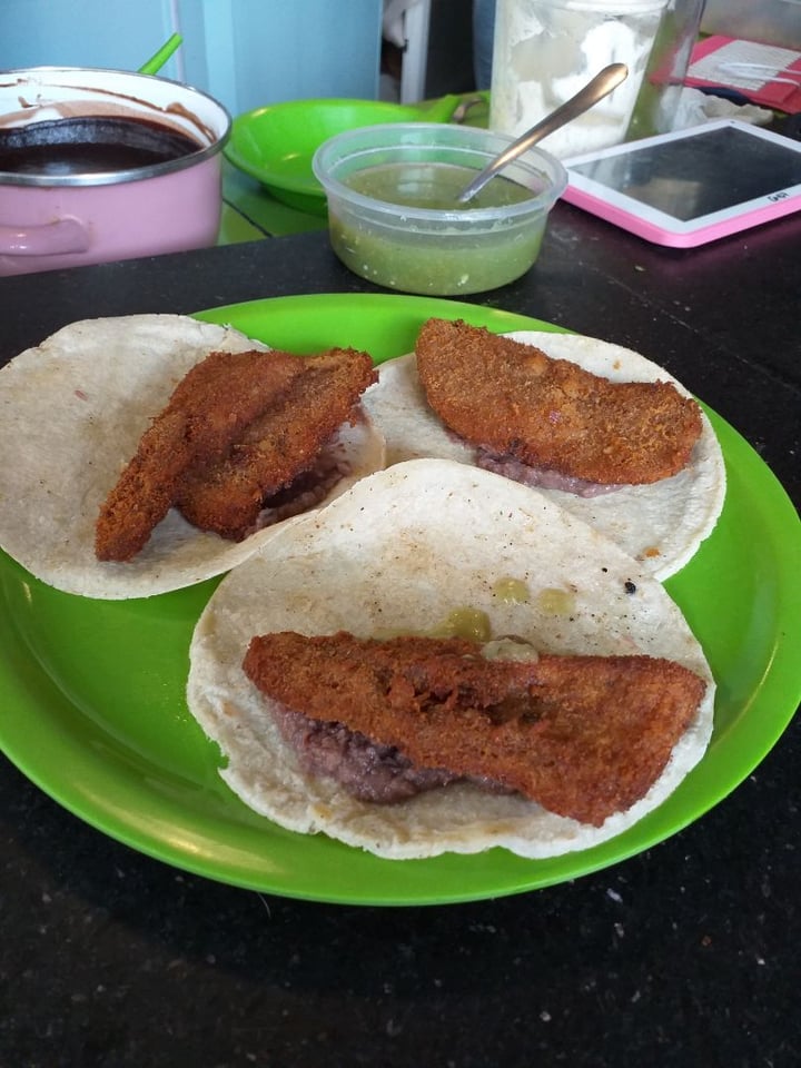 Antojito con Amor 17, Cancún, Mexico Tacos de Milanesa Review | abillion