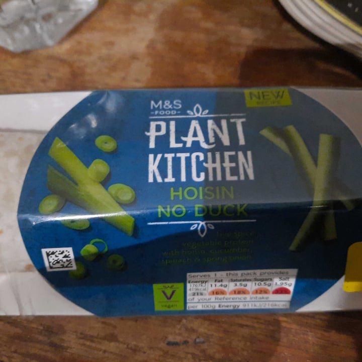 Plant Kitchen (M&S) Hoisin No Duck Wrap Review | abillion