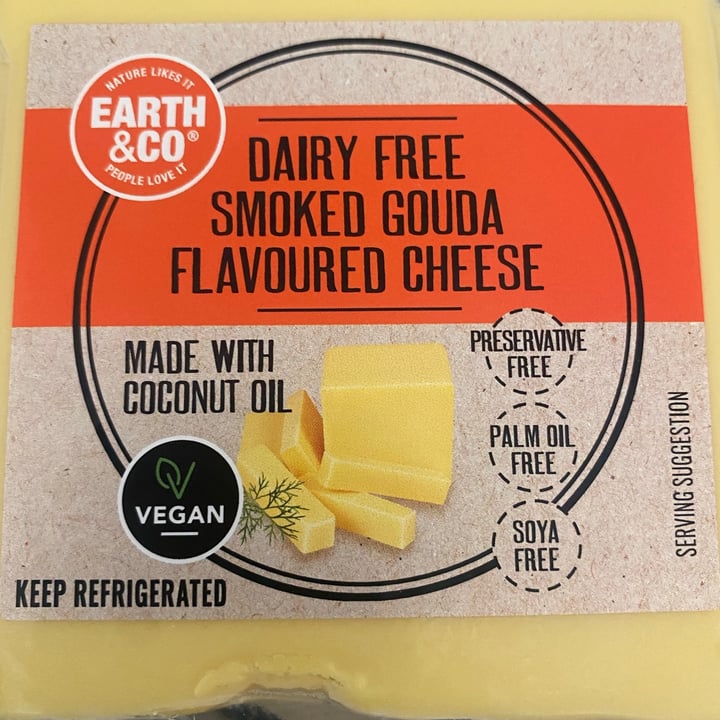 Earth & Co Dairy Free Smoked Gouda Flavoured Cheese Review | abillion