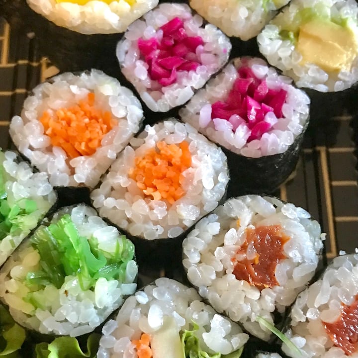 Asia Fusion Sushi Paderno Dugnano, Italy Misto hosomaki vegan (16 pz ...