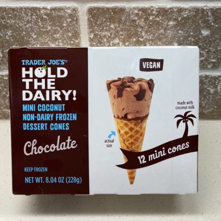 Trader Joe's Hold the Dairy Mini Coconut Non-Dairy Dessert Cones Review ...