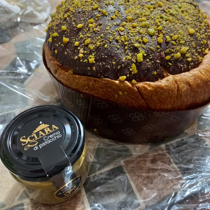 Sciara la terra del pistacchio Dolce Natale al pistacchio Review | abillion
