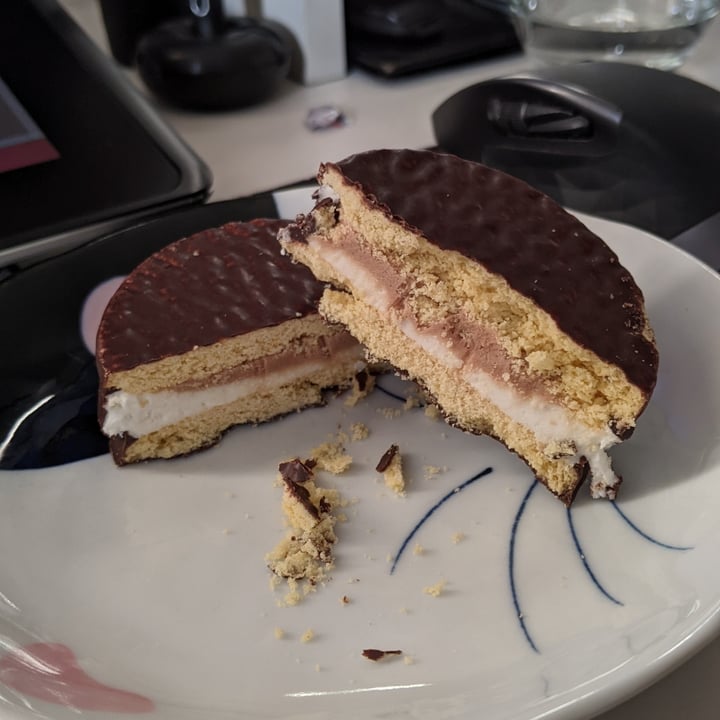 Un Rincón Vegano Alfajor de Coco Review | abillion