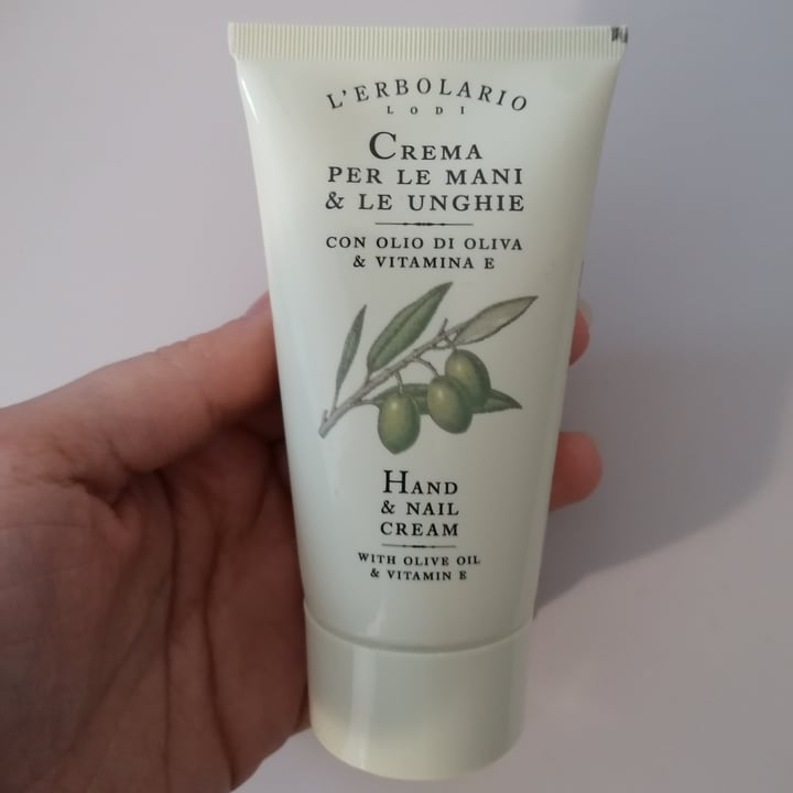 L' Erbolario Lodi Crema mani e unghie all'olio d'oliva Review | abillion