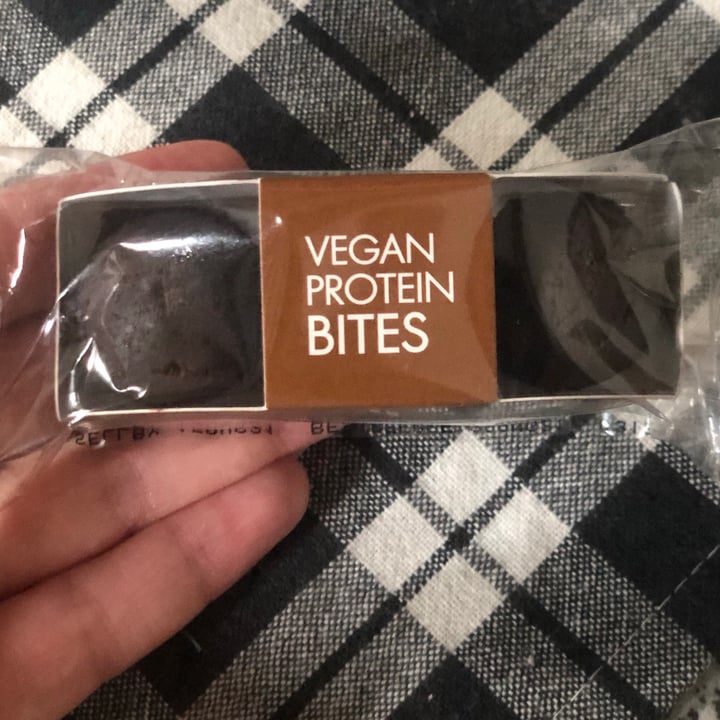Woolworths Food Peanut Butter & Cocoa Protein Bites Review | abillion