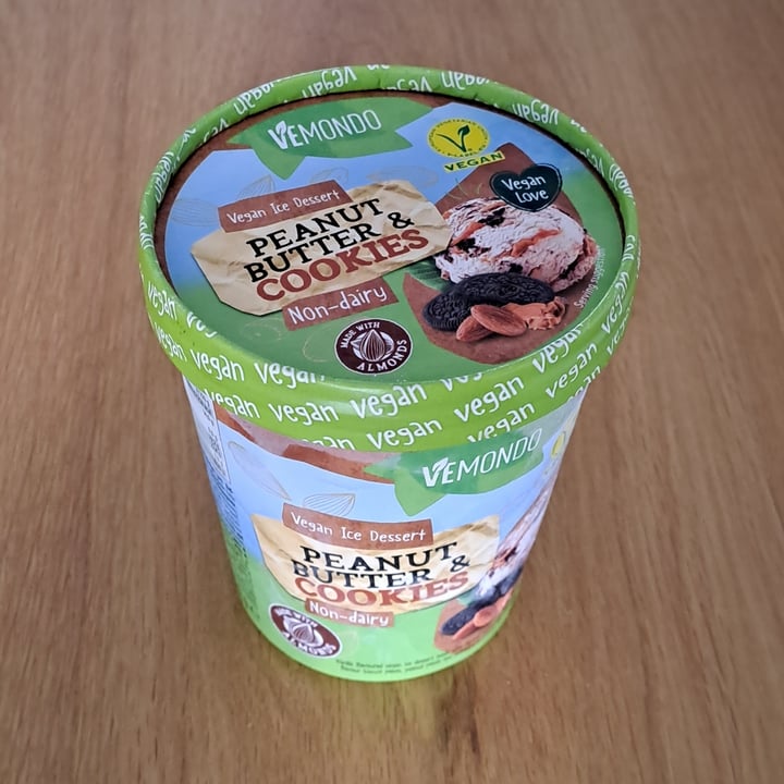 Vemondo Vegan Ice Dessert Peanut Butter & Cookies Review | abillion