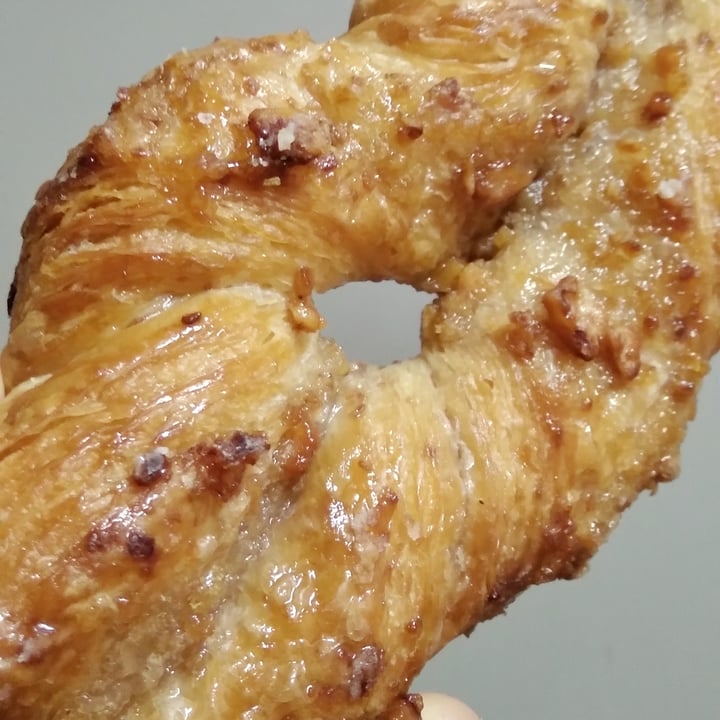 Craft Vegan Bakery Nut - Puff Review | abillion