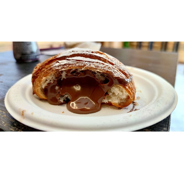 Wani - Vegan Bakery Roma, Italy Cornetto Con Cioccolato N. 1 Review ...