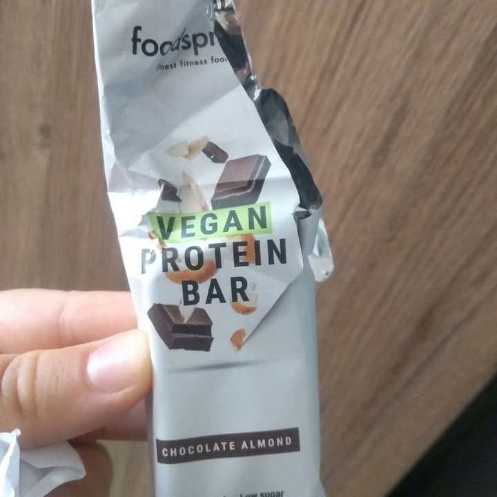 Foodspring protein bar chocolate almond Review | abillion