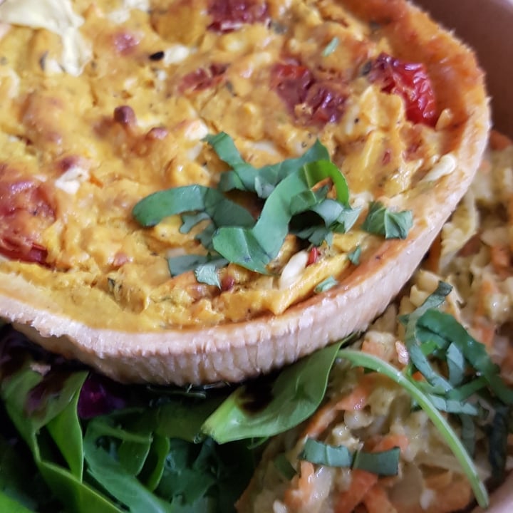 Gracious Grub United Kingdom Home dried tomato quiche bowl Review ...
