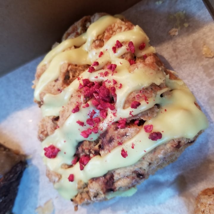 Sidney Scones Canada Lemon Raspberry Review | abillion