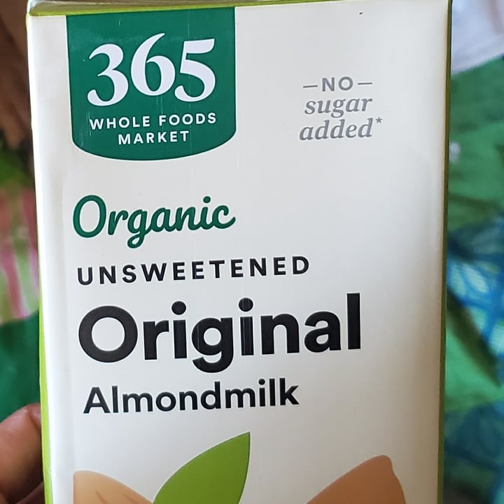 365 Whole Foods Market Organic Unsweetened Original Almond Milk Review ...