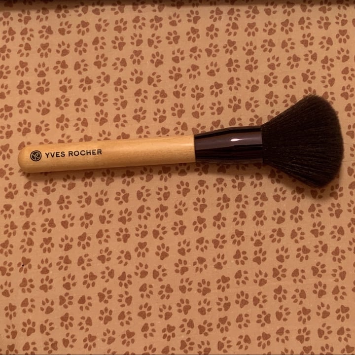 Yves rocher Powder brush 05 Review | abillion