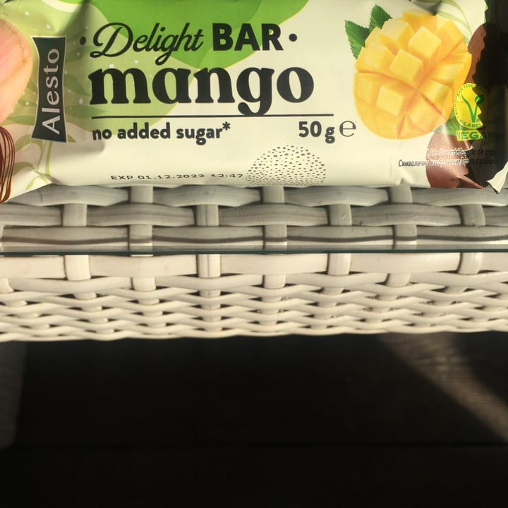 Alesto Delight bar with Mango Review | abillion
