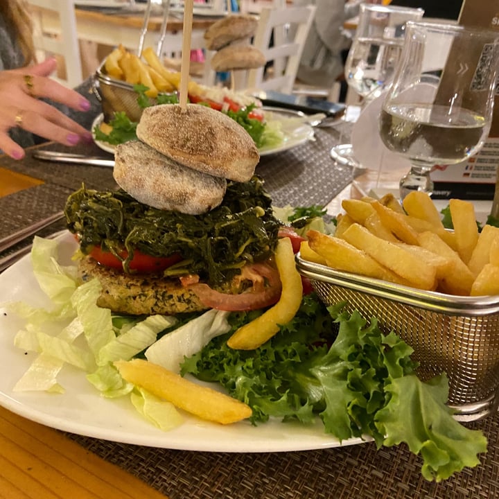 Don Carmelo Pizzeria Ristorante Palermo, Italy Burger vegano Review ...